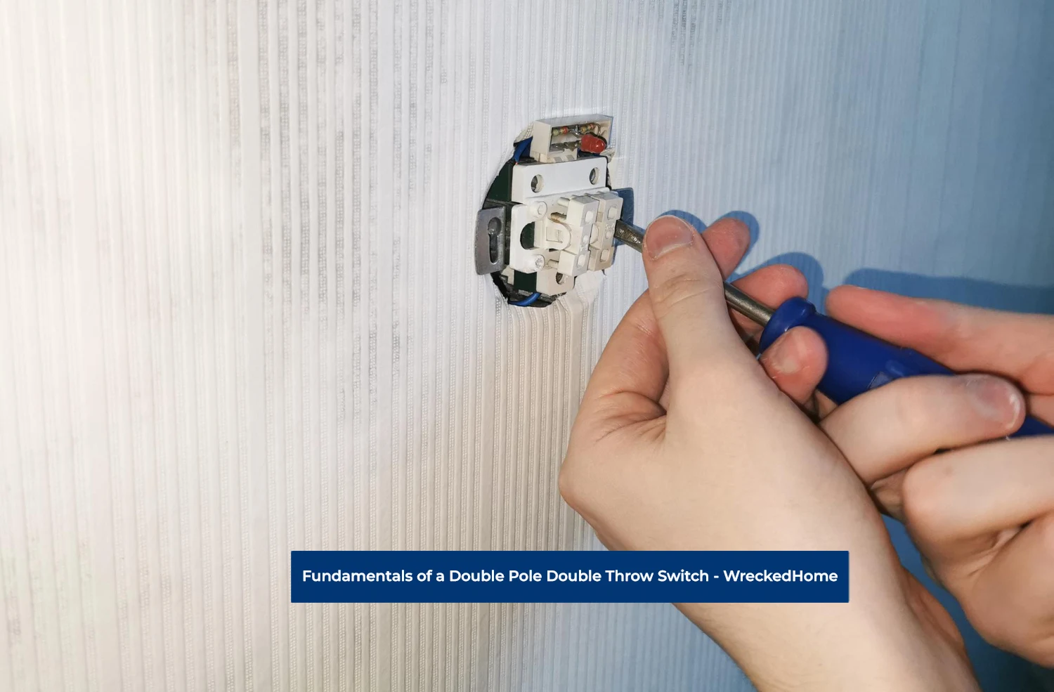Understanding The Double Pole Double Throw Switch